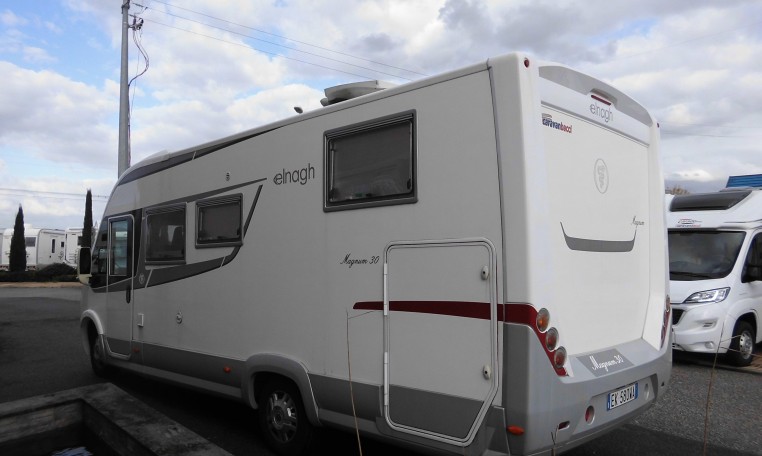 Camper Motorhome Elnagh Magnum 30 - Caravanbacci