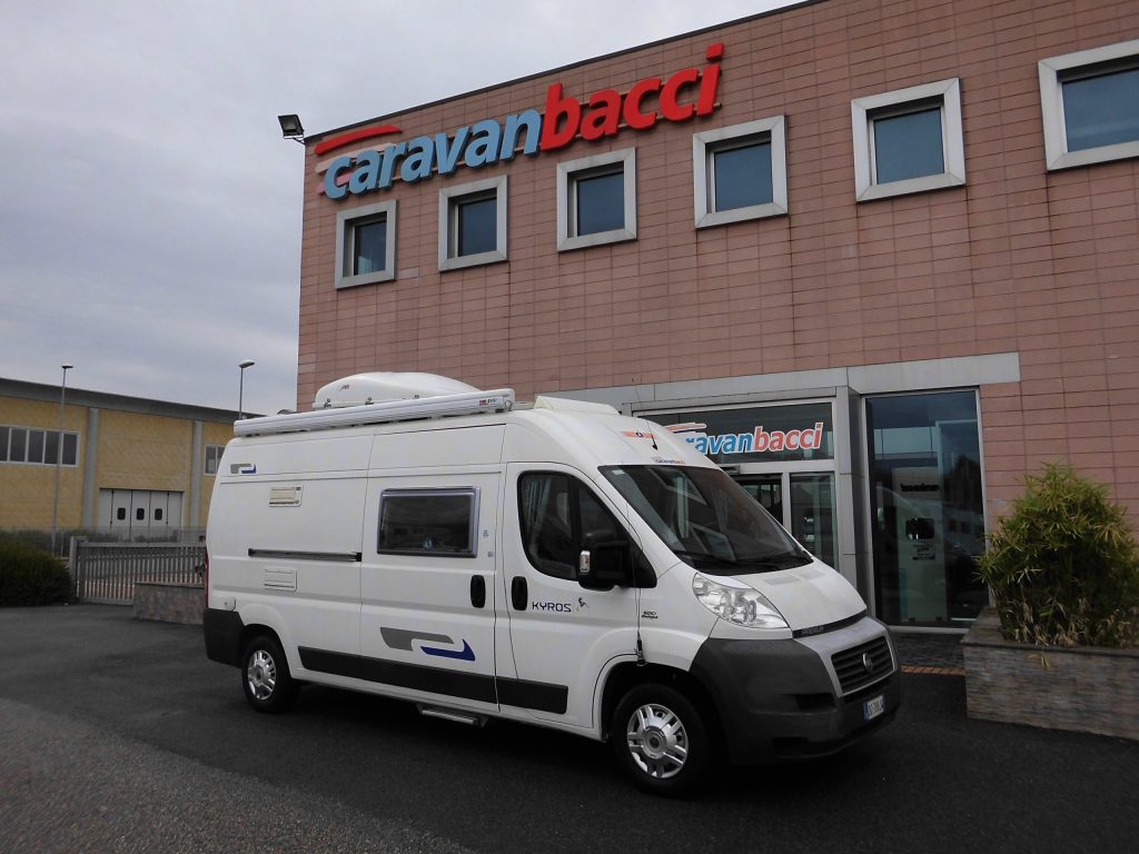 Camper Van Ci Kiros 4 furgonato lungo 5,99 metri con 4 posti letto