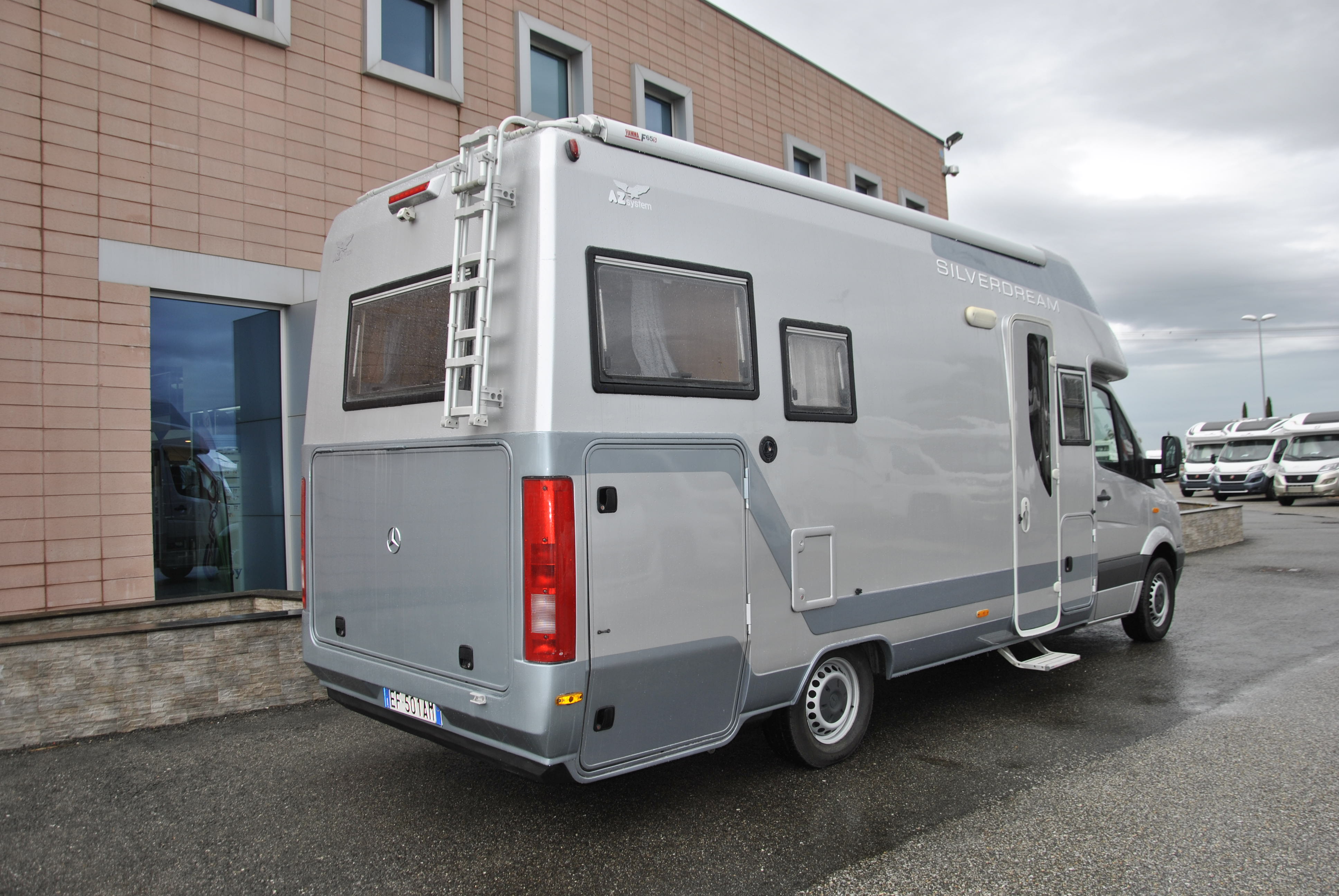 Camper Semintegrale Az System Silverdream semintegrale monoscocca con ...