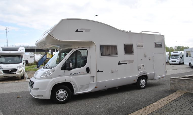 Camper Mansardato Ci Riviera Garage - Caravanbacci Ci Riviera Garage ...
