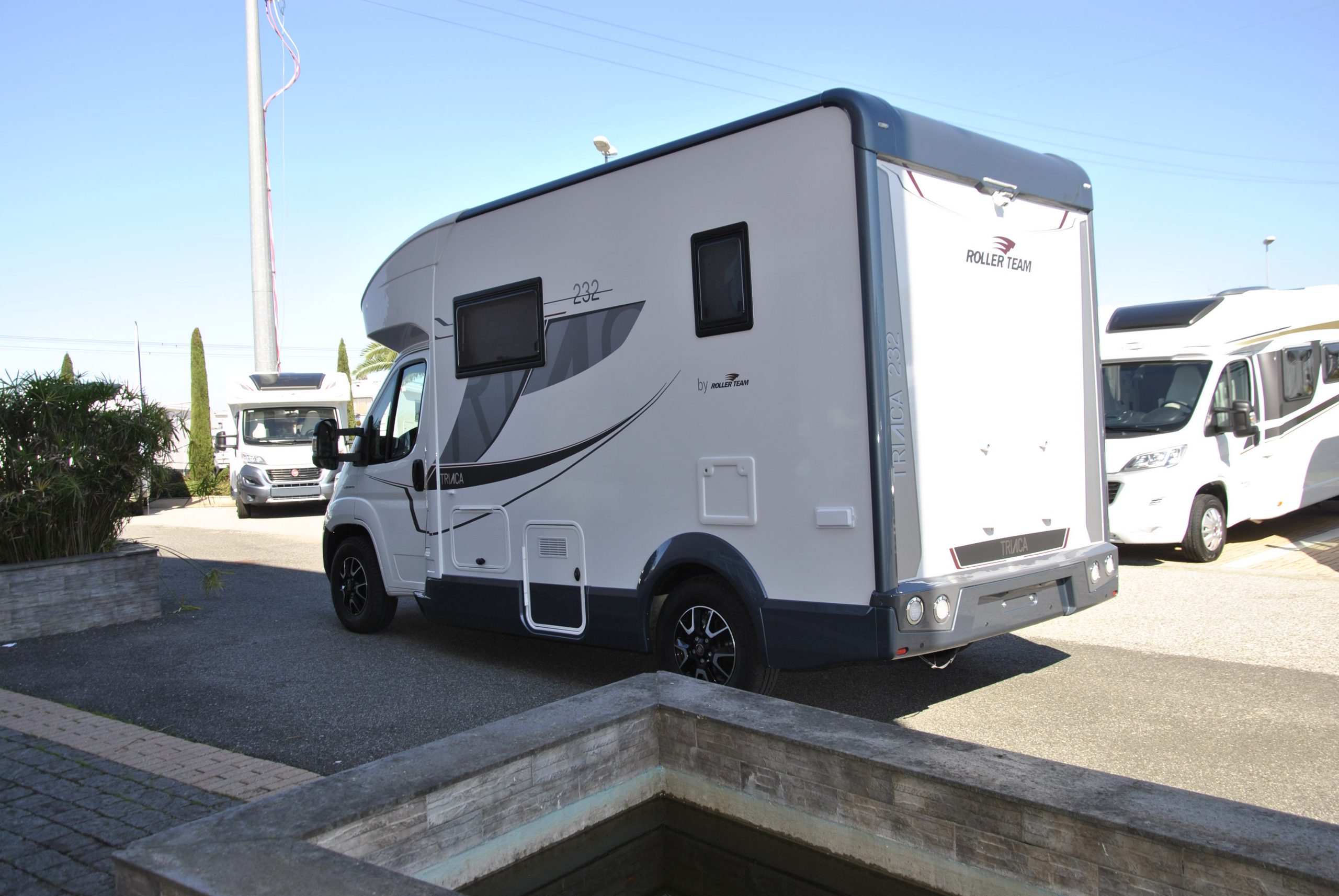 Camper Semintegrale None Roller Team Triaca 232 TL - Caravanbacci