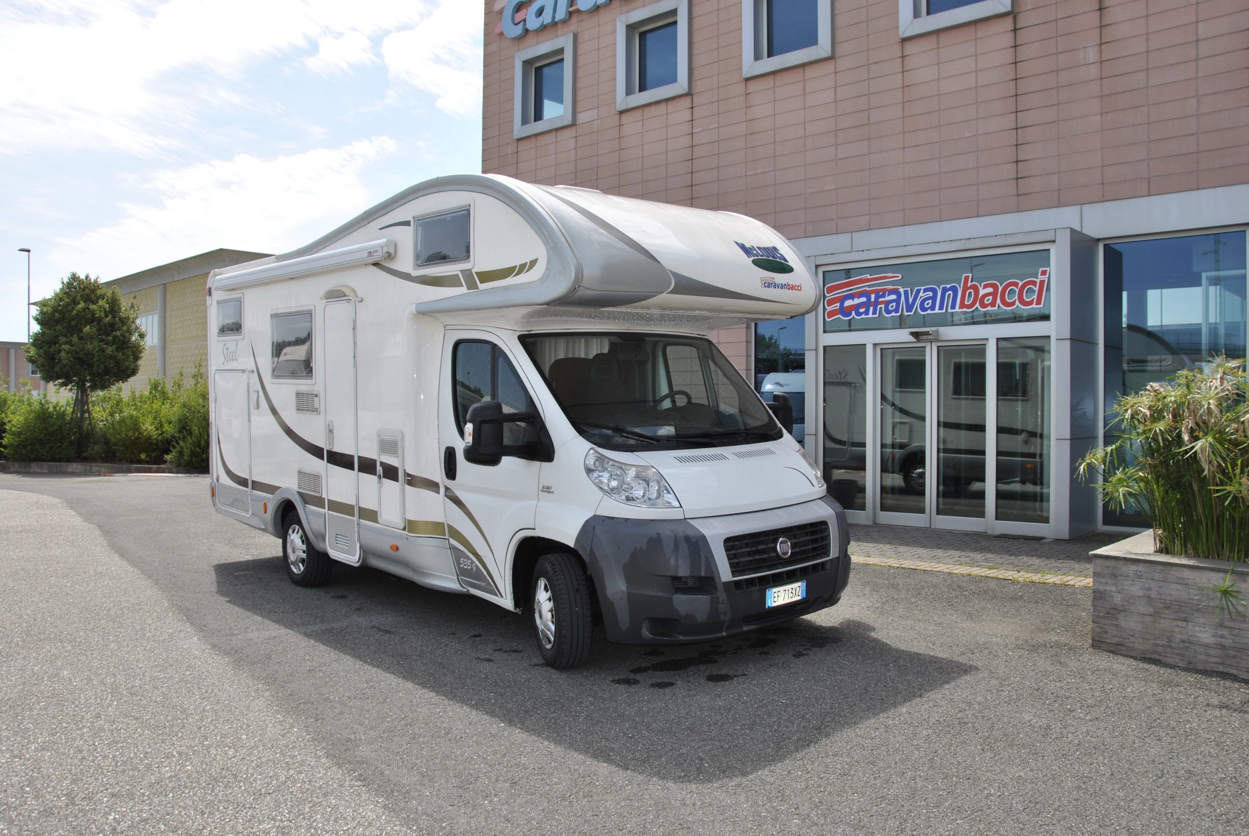 Camper Mansardato None Mc Louis Steel 435G - Caravanbacci