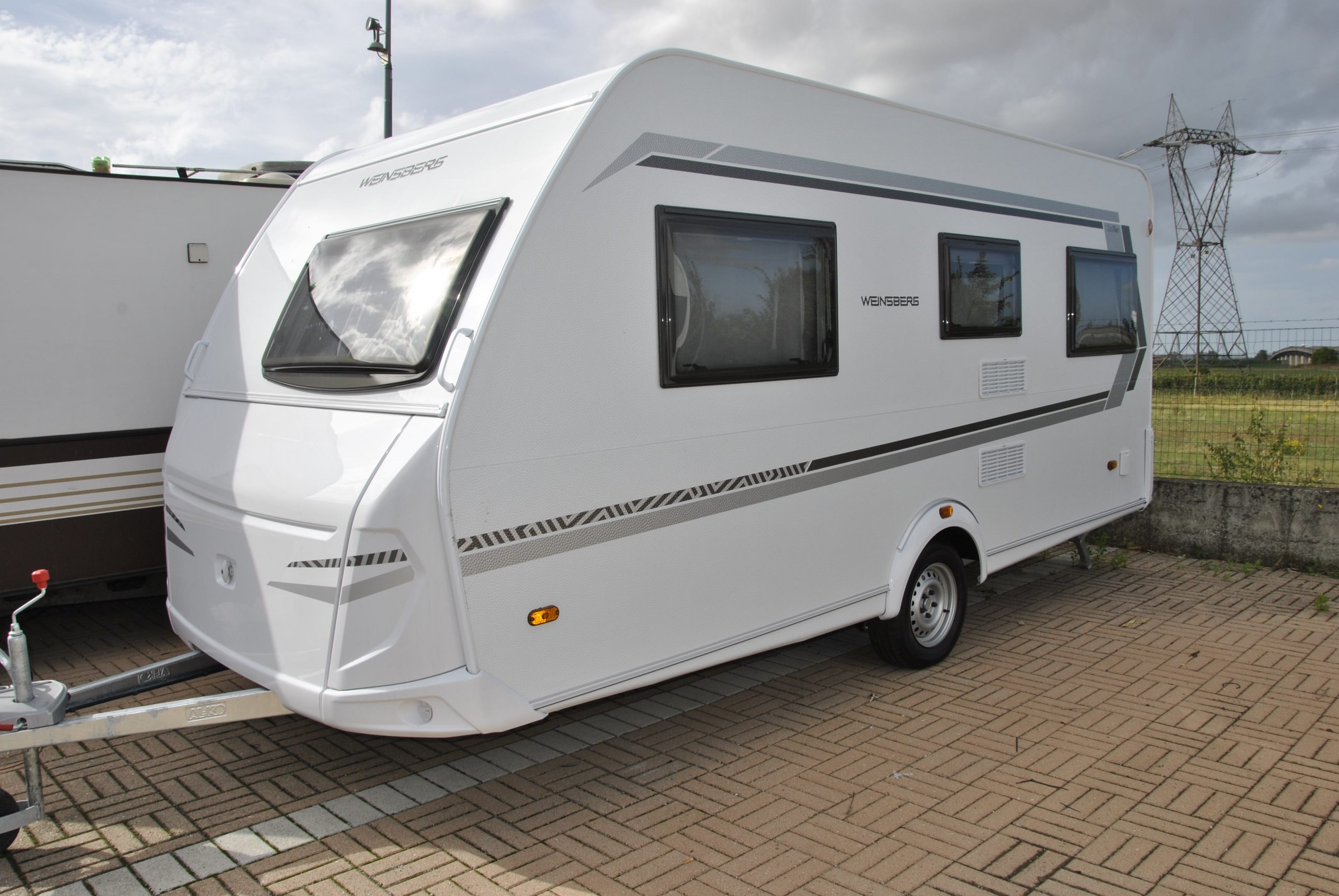 Weinsberg Caratwo 450 Fu