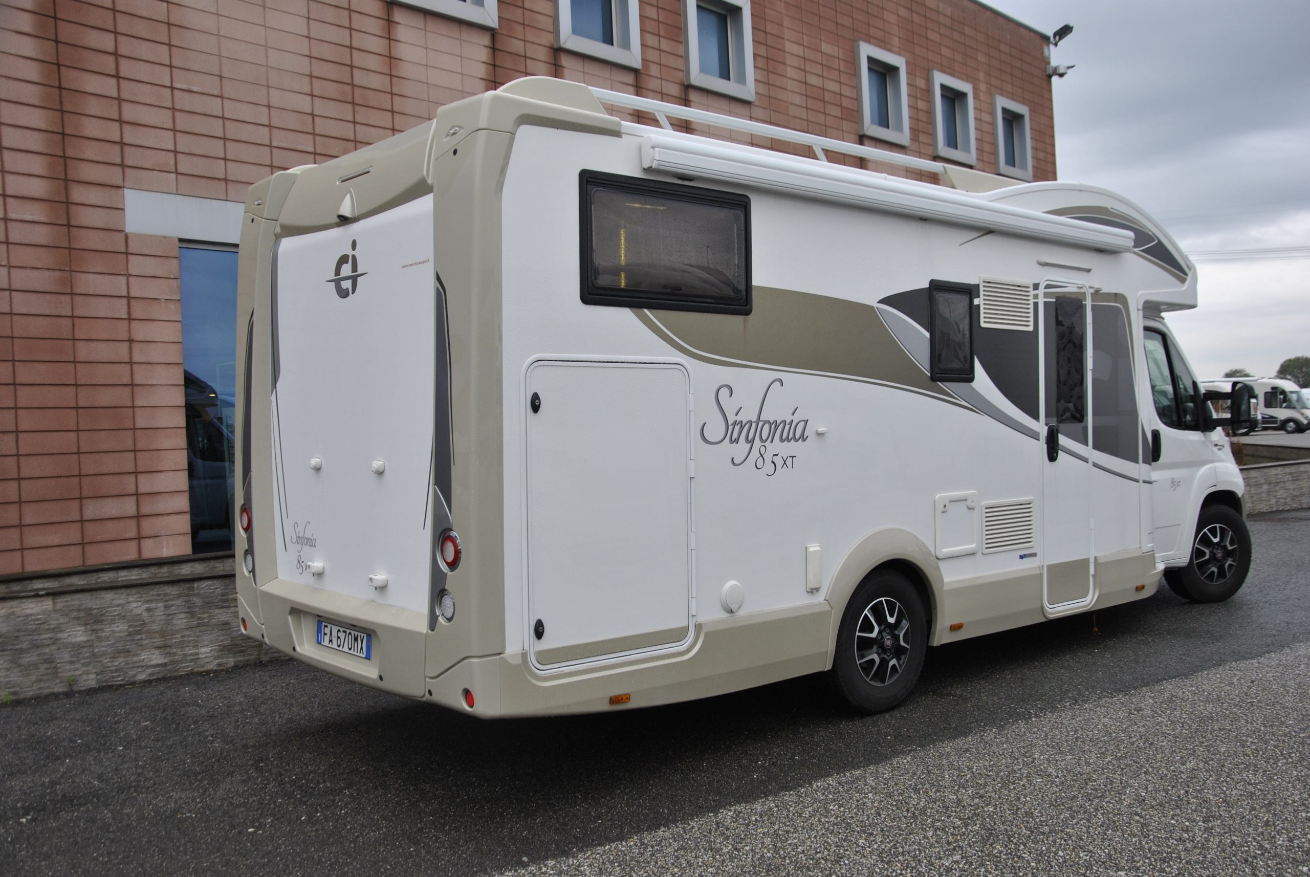 Camper Semintegrale CI Sinfonia 85 XT - Caravanbacci