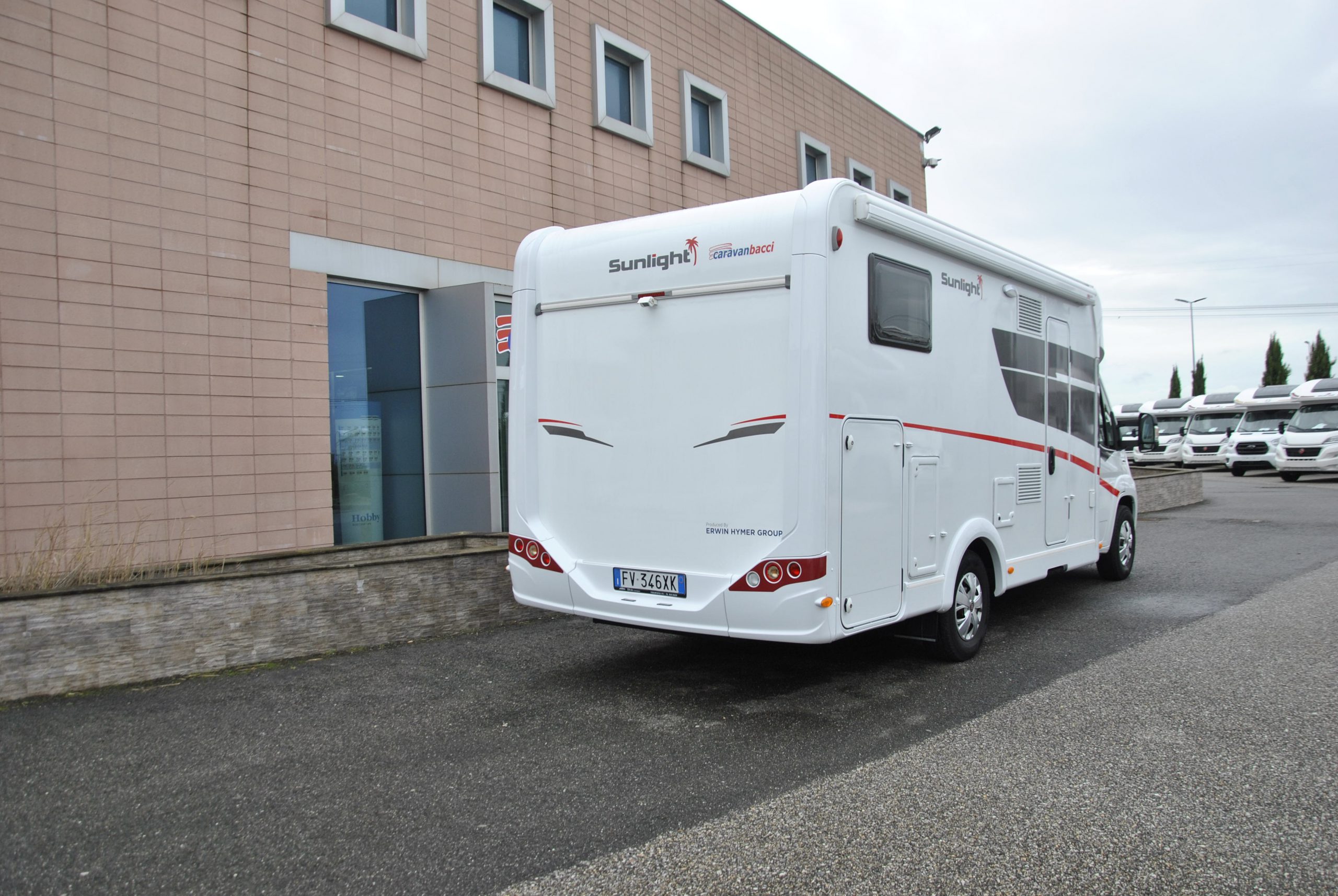 Camper Parzialmente integrato None Sunlight T 65 - Caravanbacci