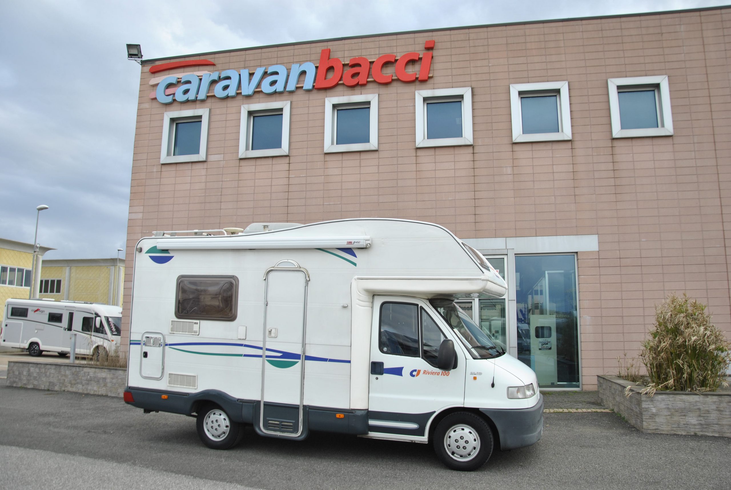 Camper Mansardato None Ci Riviera 100 - Caravanbacci