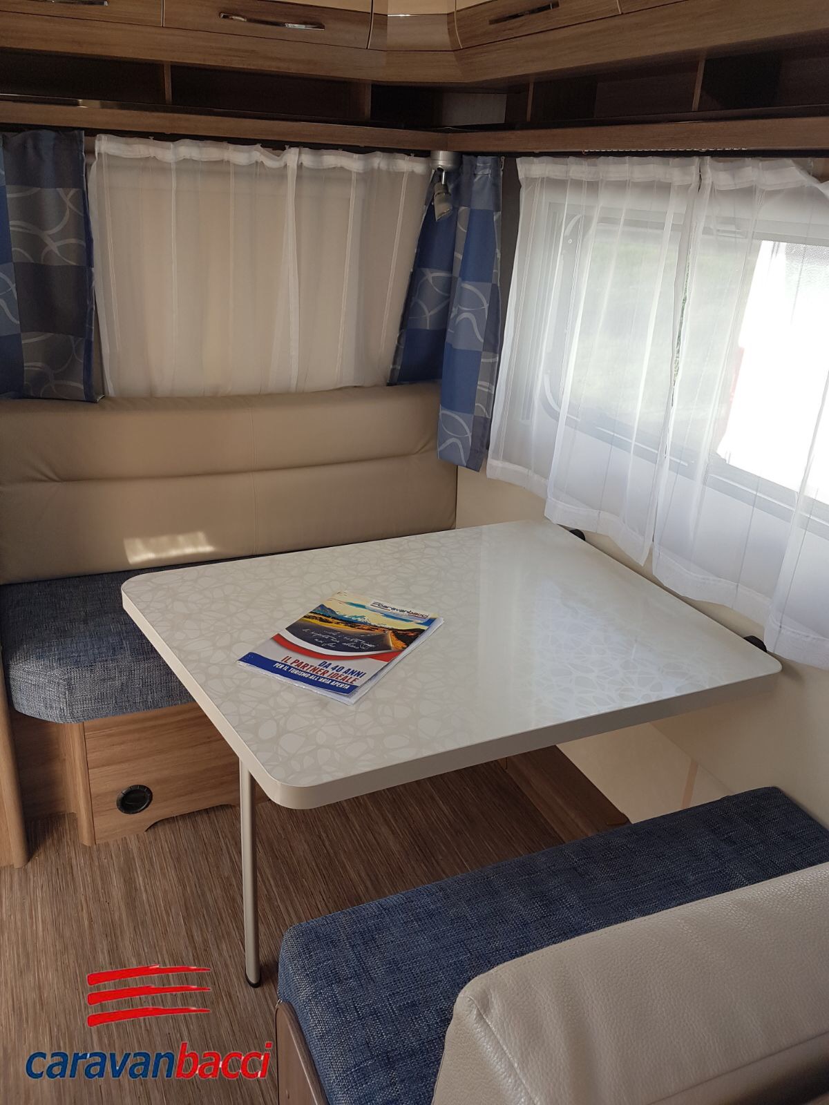 Camper Caravan/Roulotte None Hobby 440 SF de Luxe - Caravanbacci