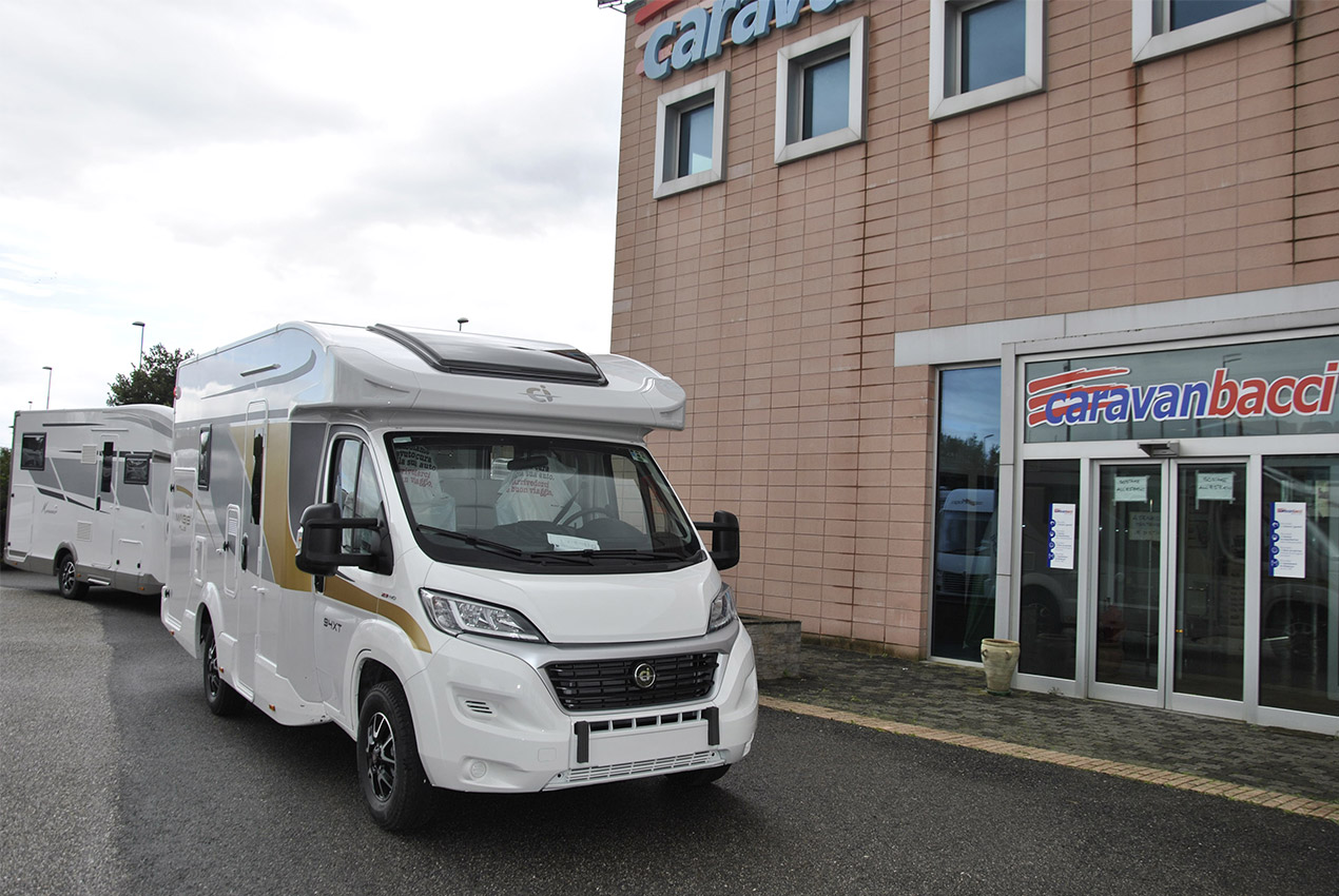 Camper Semintegrale Nuovo C. I. Magis 94 XT - Caravanbacci