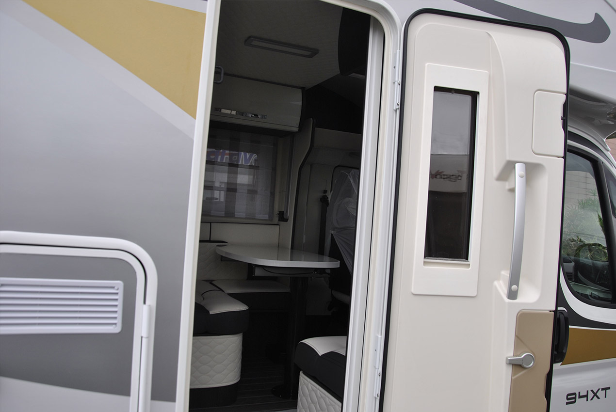 Camper Semintegrale Nuovo C. I. Magis 94 XT - Caravanbacci