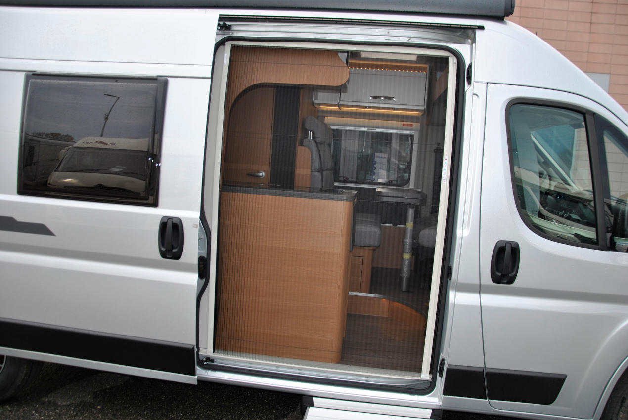 Camper Furgonato/Van Noleggio Weinsberg Carabus 600ME - Caravanbacci