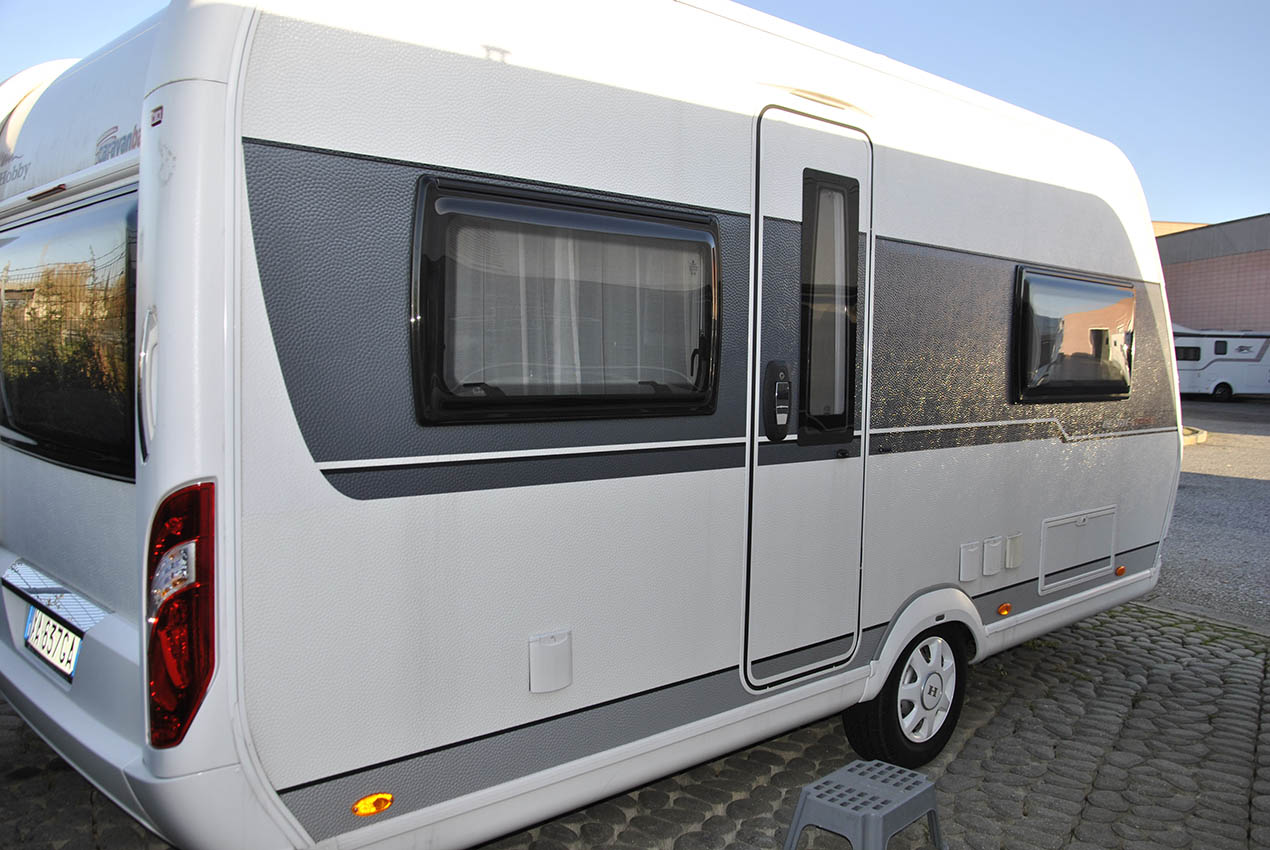 Camper Caravan/Roulotte Usato Hobby 460 UFE De Luxe Edition - Caravanbacci