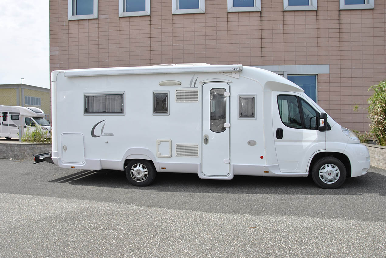 Camper Semintegrale Usato C.I. Riviera Elite P - Caravanbacci