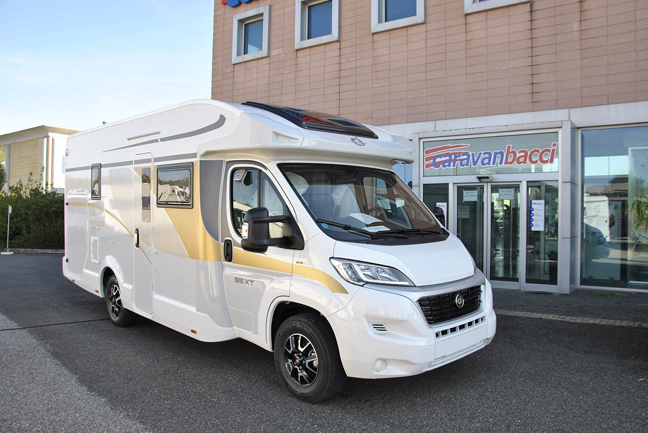 Camper Semintegrale Nuovo C. I. Magis 95 XT - Caravanbacci