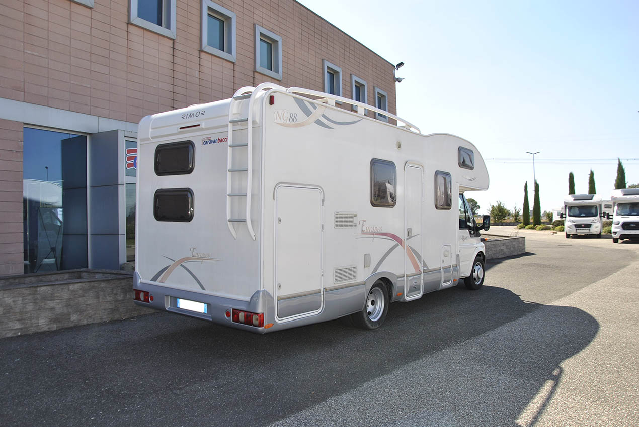 Camper Mansardato Usato Rimor Europeo NG88 - Caravanbacci