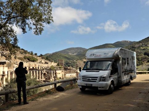 Camper Nuovi e Usati e Noleggio Autocaravan e Caravan in Toscana ...