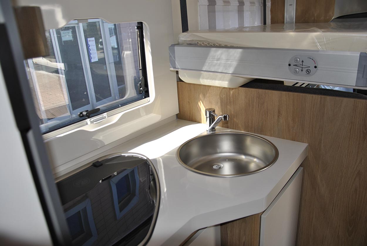 Camper Semintegrale Nuovo CI HORON 94 XT - Caravanbacci