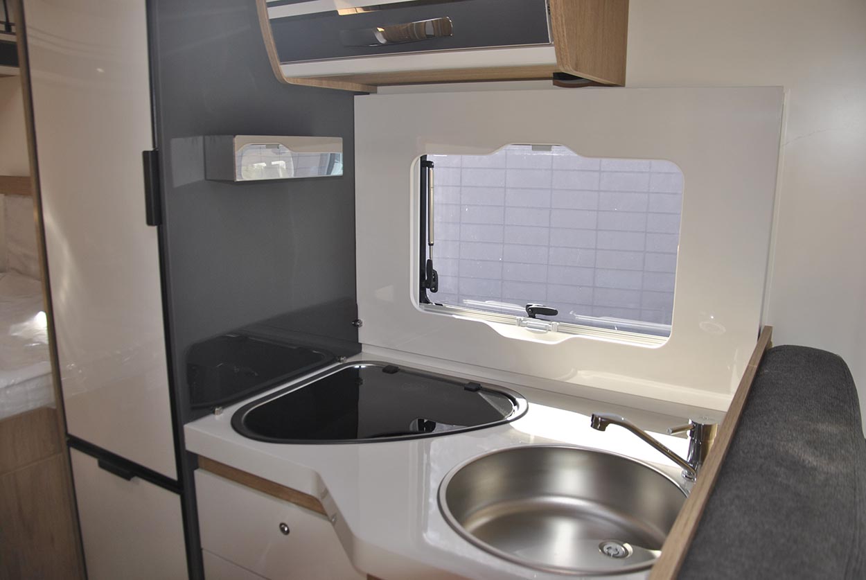 Camper Semintegrale Nuovo CI HORON 94 XT - Caravanbacci