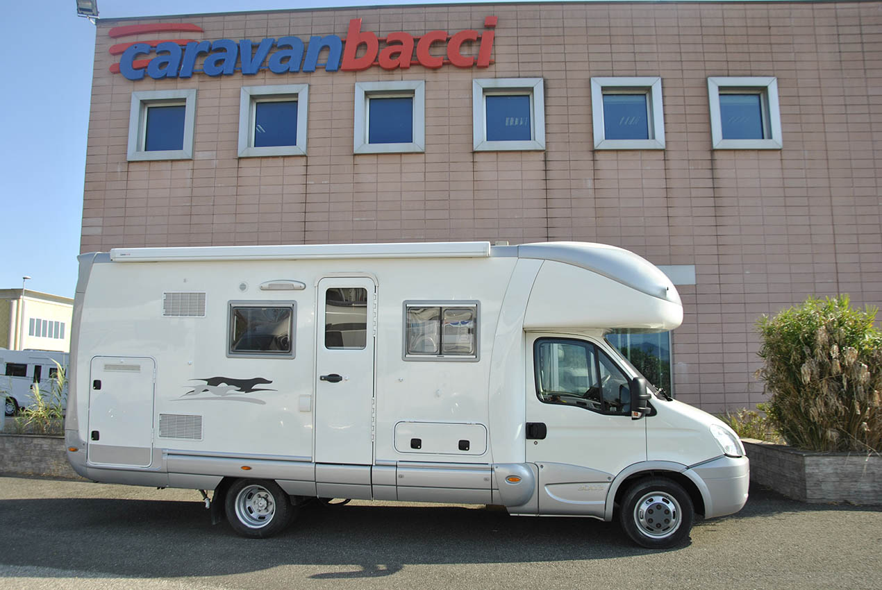 Camper Mansardato Usato Laika Kreos 3003 - Caravanbacci