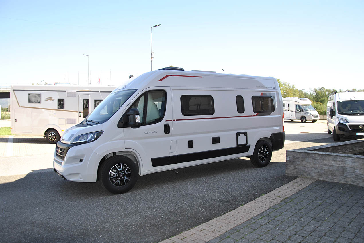 Camper Furgonato/Van Nuovo Roller Team Livingstone 2 Advance - Caravanbacci