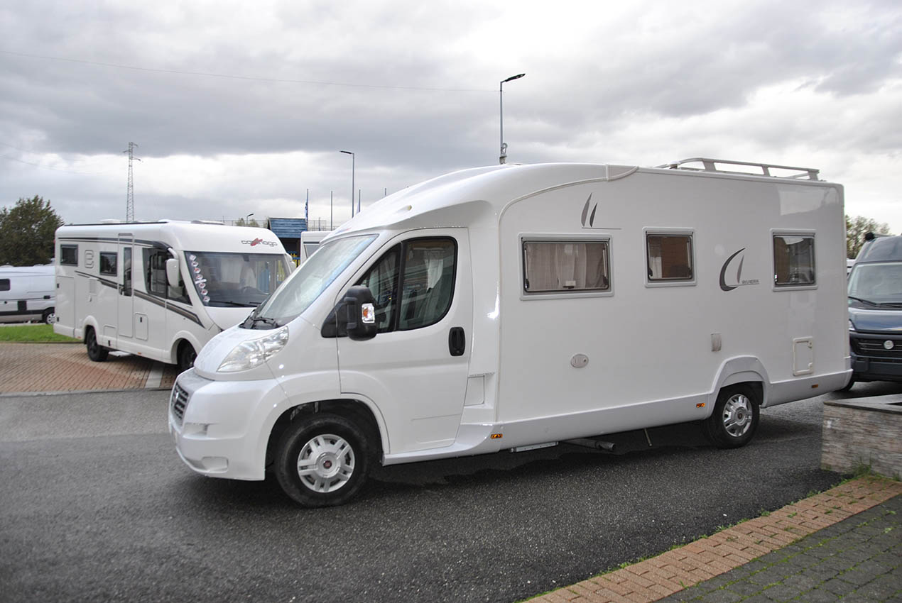 Camper Semintegrale Usato C.I. Riviera 55p - Caravanbacci