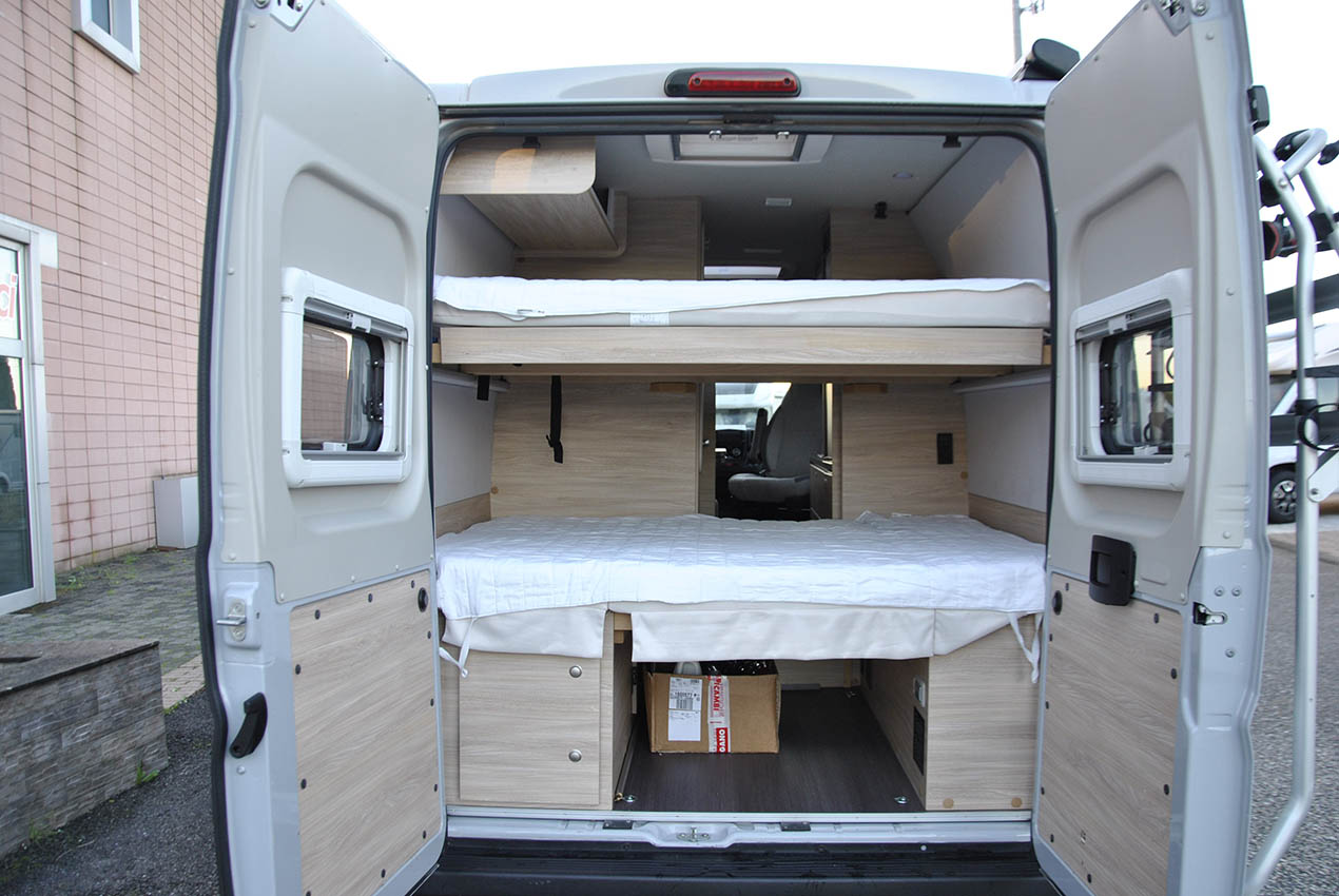 Camper Furgonato/Van Usato Knaus Box Star 600 Family - Caravanbacci