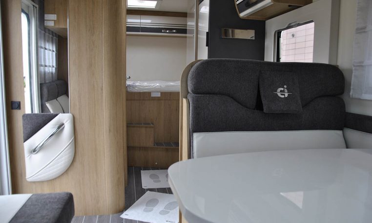 Camper Semintegrale Noleggio C. I. Horon 95 XT - Caravanbacci