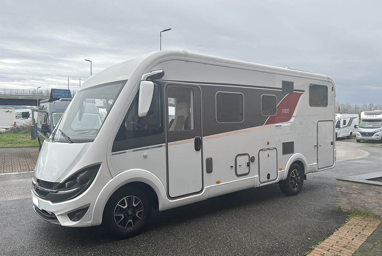 Camper Motorhome Usato Burstner Ixeo I 690G - Caravanbacci