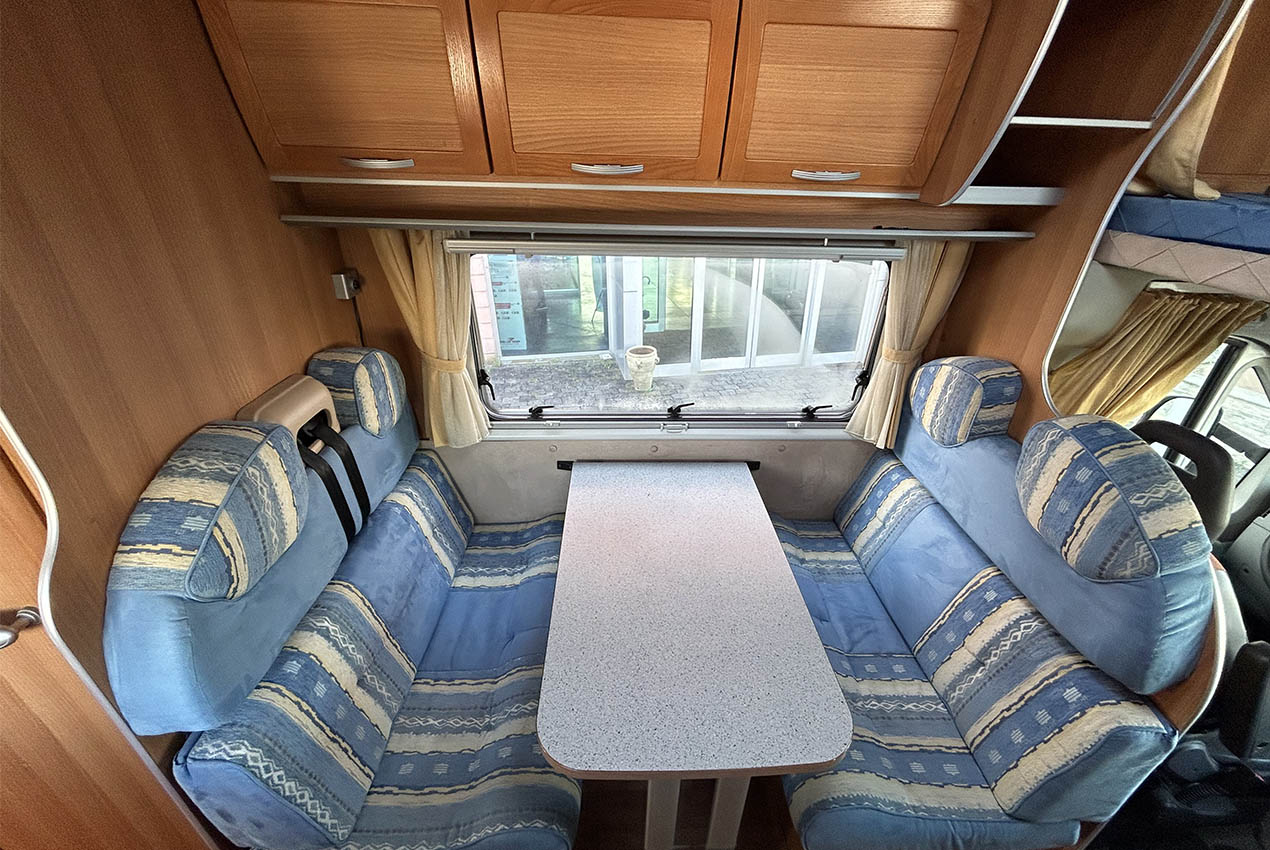 Camper Mansardato Usato Mc Louis Steel 435G - Caravanbacci