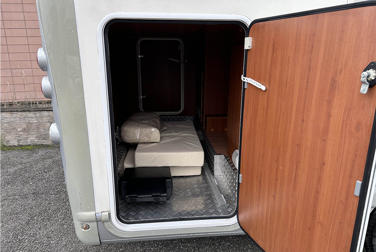 Camper Semintegrale Usato Mobilvetta Kea P 87 - Caravanbacci