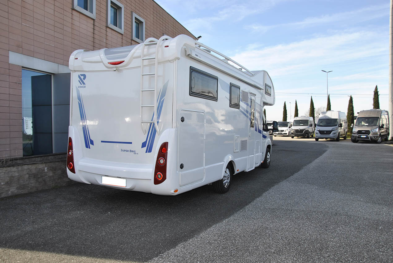 Camper Mansardato Usato Rimor Superbrig 695 TC - Caravanbacci