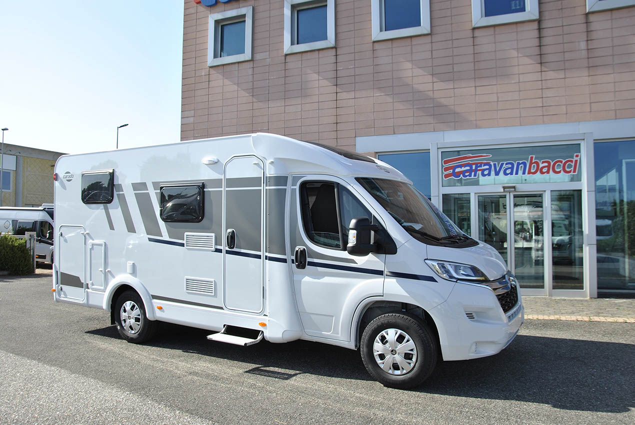Camper Semintegrale Nuovo Carado V 337 - Caravanbacci