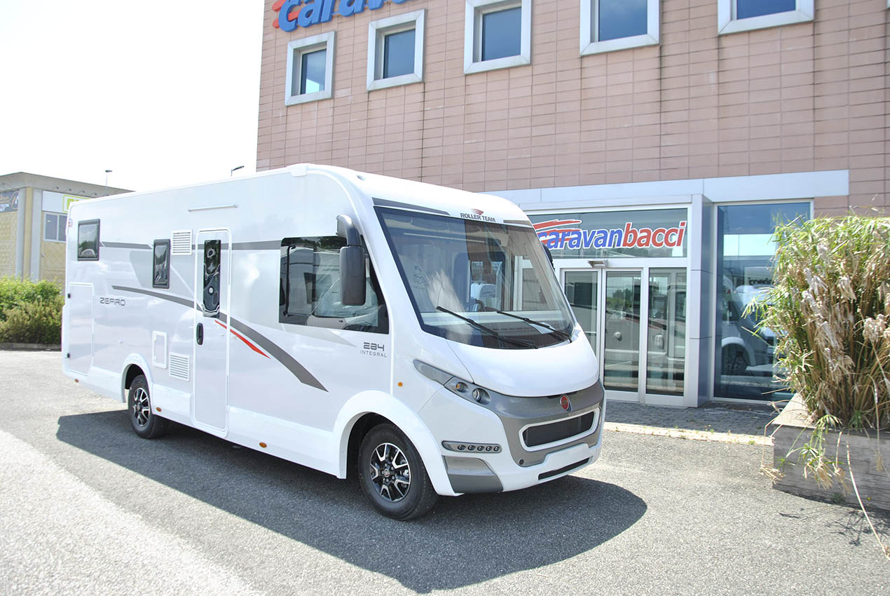 Camper Motorhome Nuovo Roller Team Zefiro 284 Integral - Caravanbacci