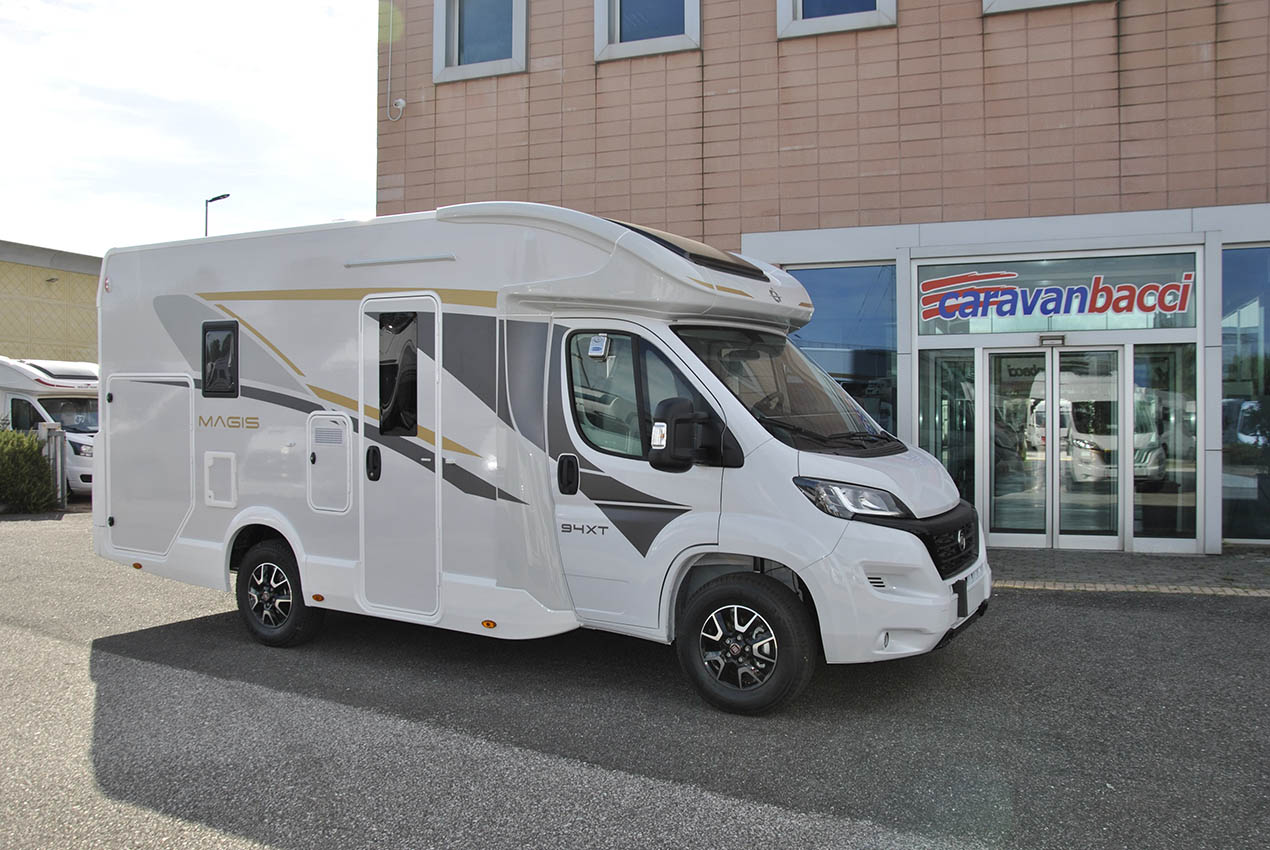 Camper Semintegrale Nuovo C.I. Magis 94 XT - Caravanbacci
