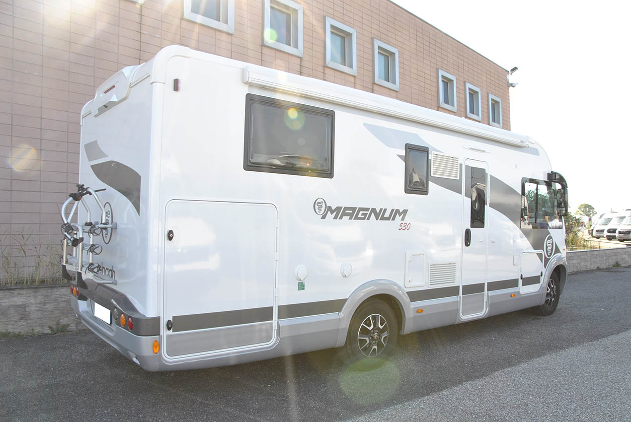 Camper Motorhome Usato Elnagh Magnum 530 - Caravanbacci
