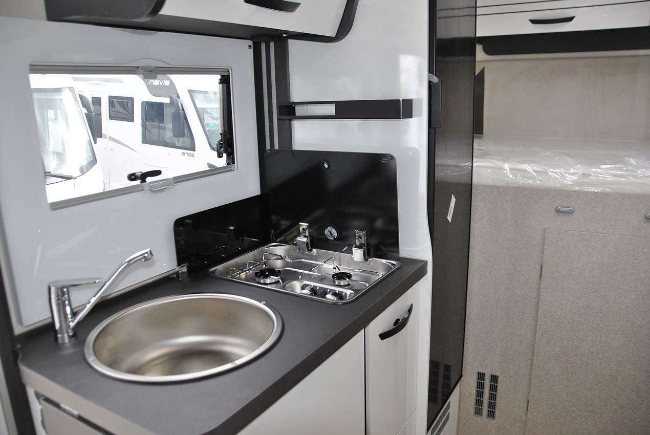 Camper Semintegrale Noleggio Mc Louis MC 4 331 - Caravanbacci