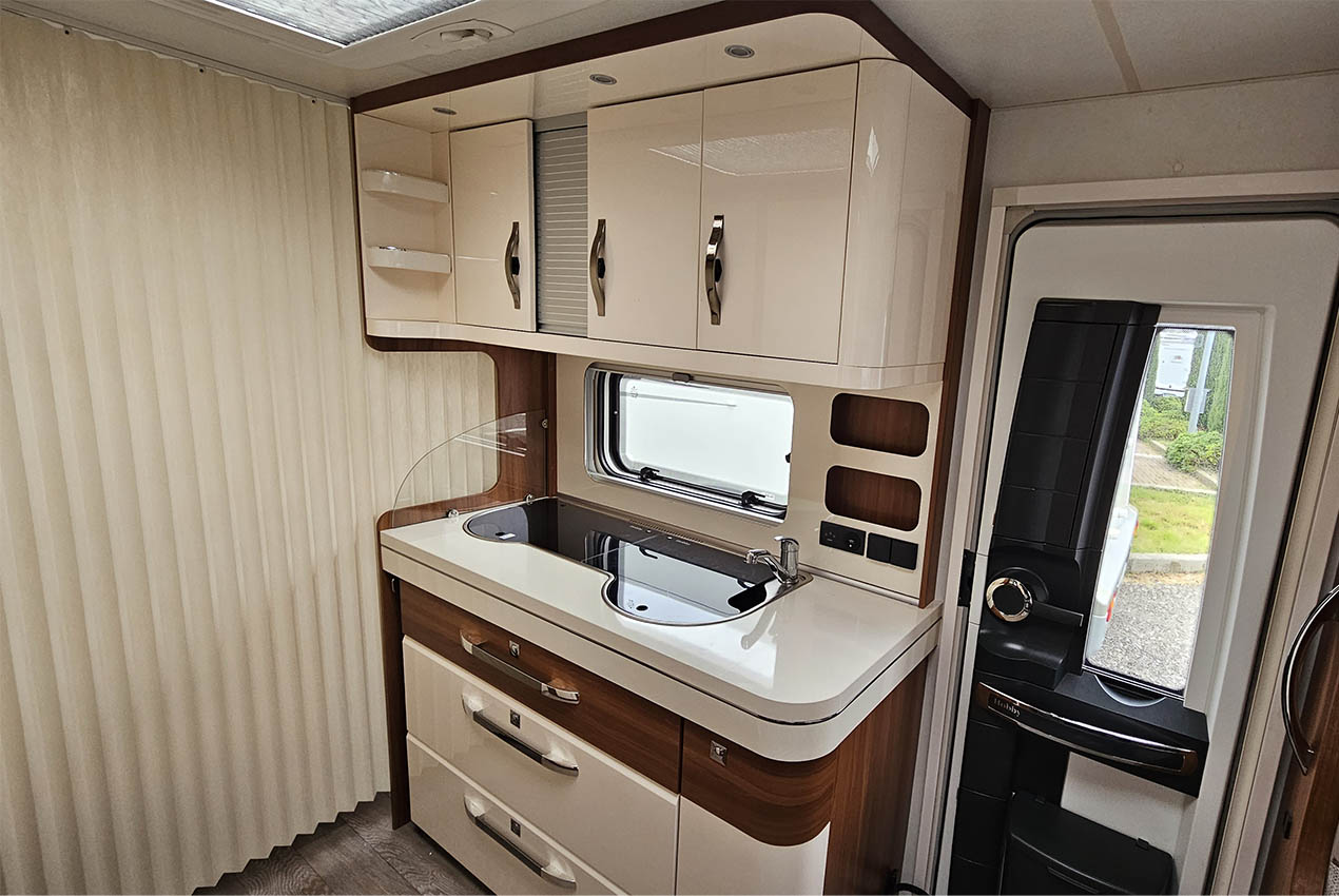 Camper Caravan/Roulotte Usato Hobby 540 UFF Excellent - Caravanbacci