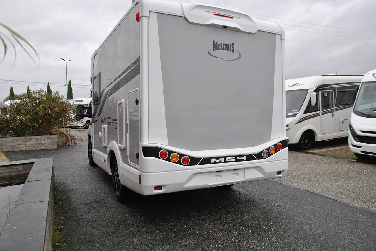 Camper Semintegrale Nuovo Mc Louis MC 4 331 - Caravanbacci