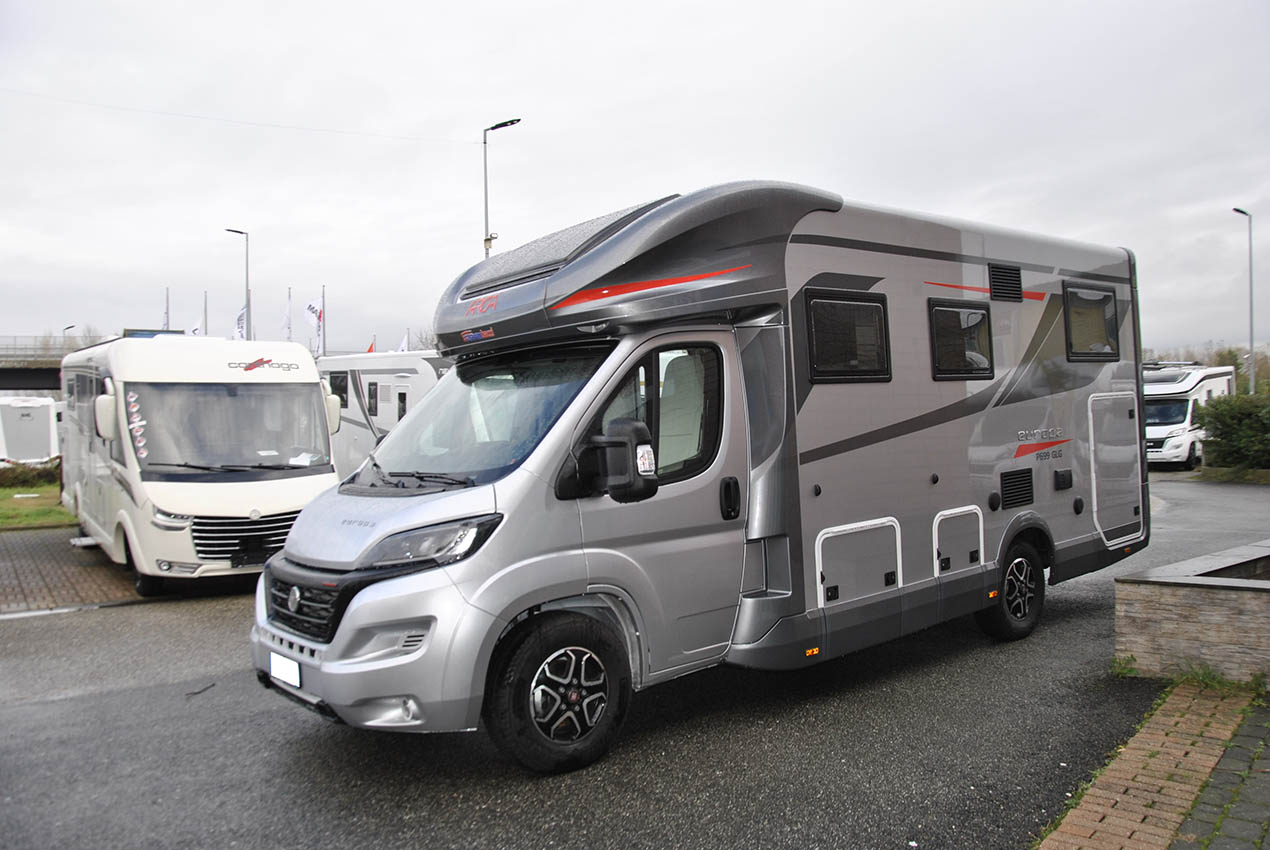 Camper Semintegrale Usato Arca Europa P 699 GLG - Caravanbacci