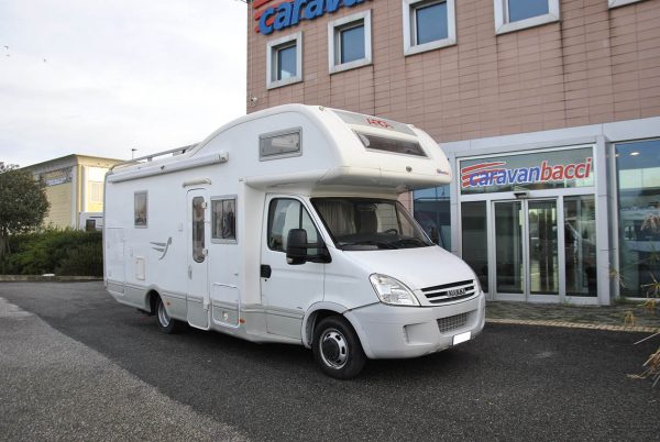 Camper Mansardato Usato Arca M 720 GLT - Caravanbacci