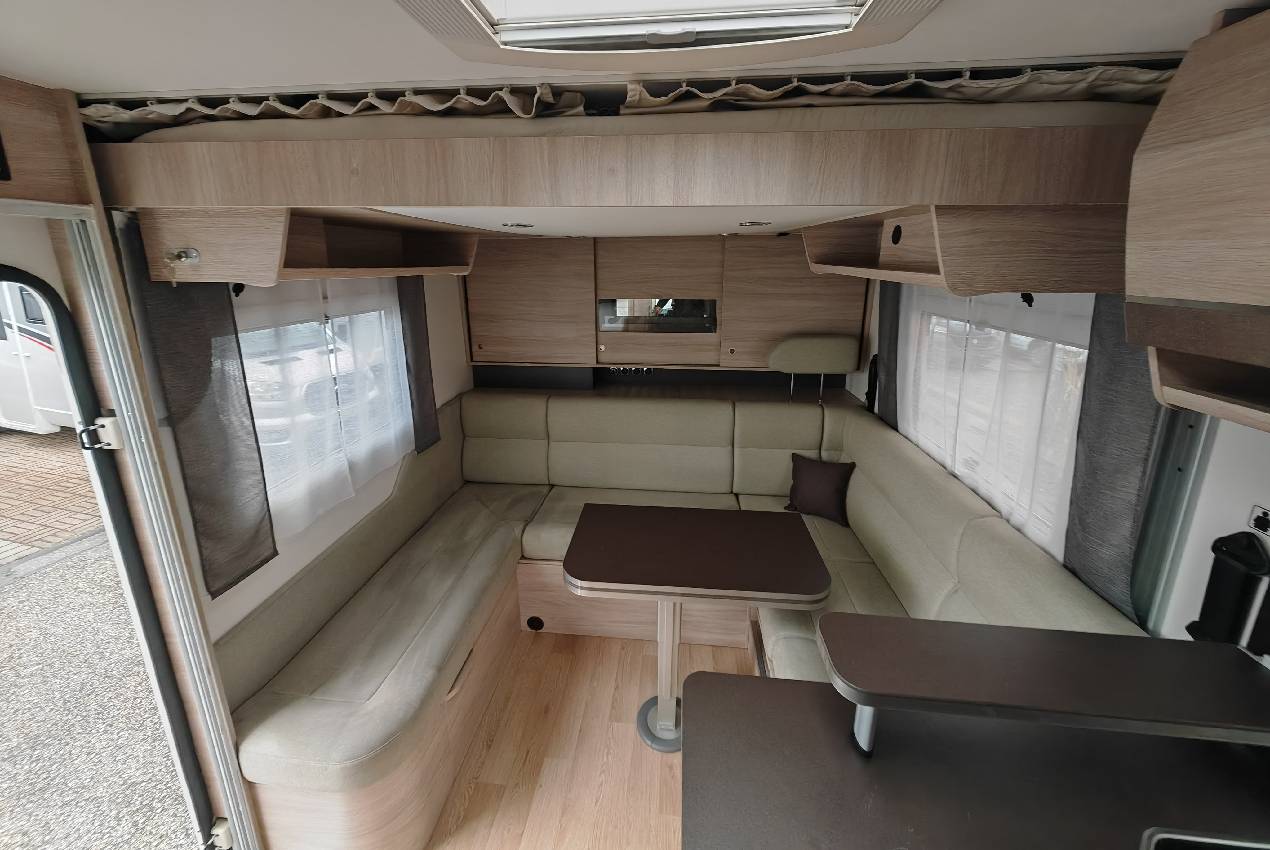 Camper Motorhome Usato Rapido 854 F - Caravanbacci