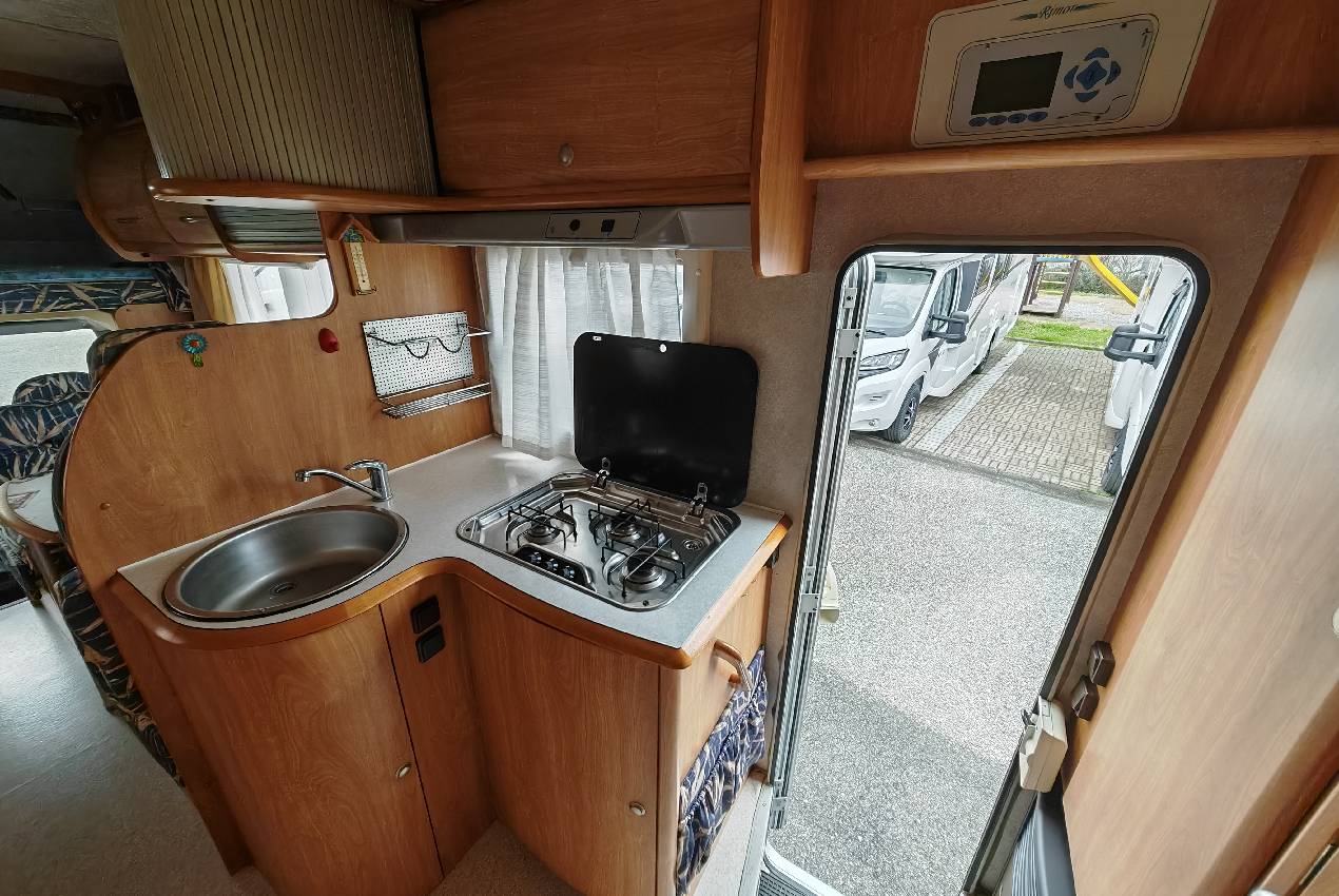 Camper Mansardato Rimor Super Brig 678 - Caravanbacci