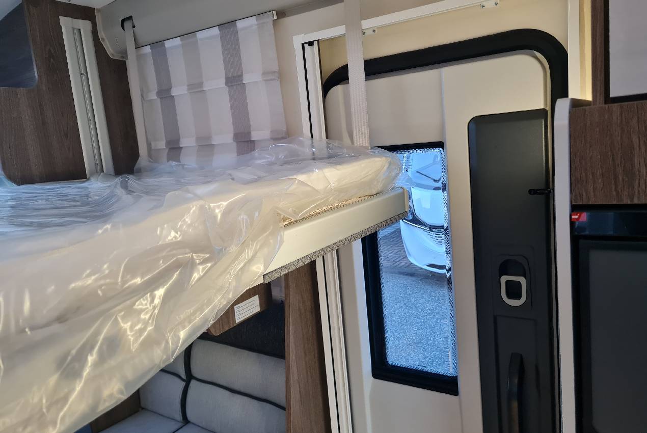 Camper Semintegrale Nuovo C.I. Magis 67 XT - Caravanbacci